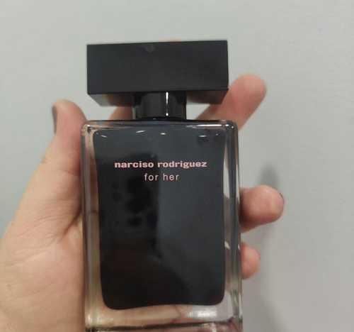 Туалетная вода Narciso Rodriguez For Her половина