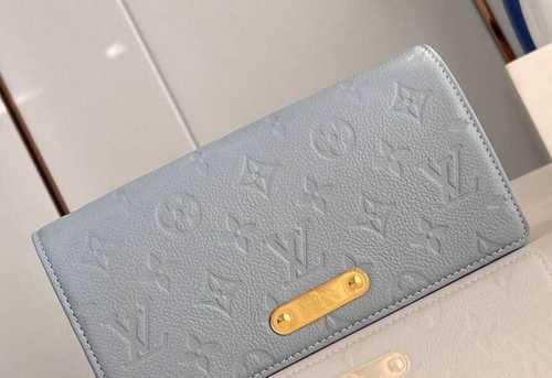 Сумка Louis Vuitton Wallet On Chain Lily