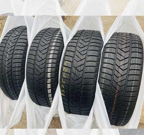 Pirelli Winter Sottozero 3 235/35 R19