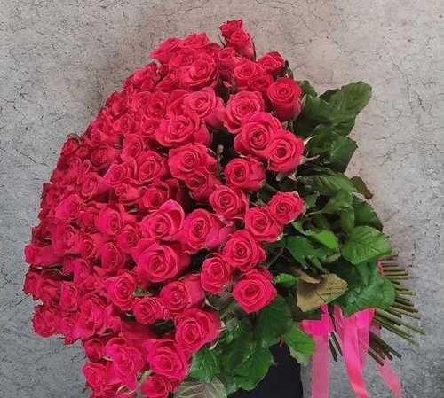 Малиновый букет роз 60 см доставка цветов