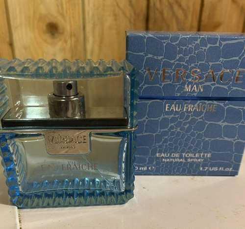 Коробка и пузырекот туалетной воды versace men