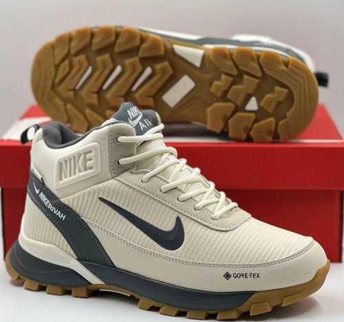 Nike rivah gore-tex beige