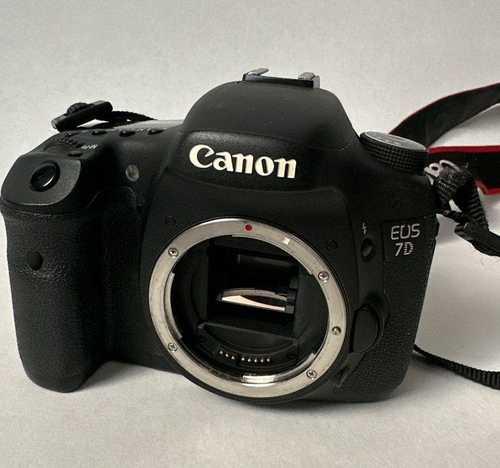 Фотоаппарат Canon EOS 7D Body