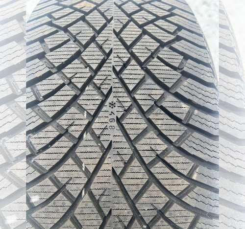 Nokian Tyres Hakkapeliitta 5 SUV 275/55 R20 113R