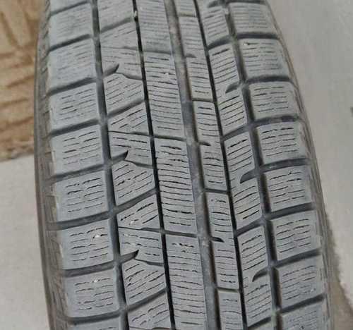 Yokohama Ice Guard IG50 215/65 R16