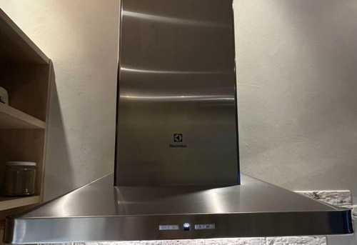 Кухонная вытяжка Electrolux EFF60560OX