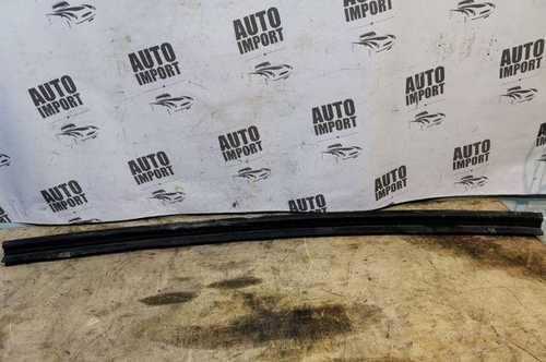 Уплотнительная резинка Audi A4 B8