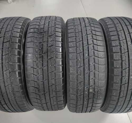 Toyo Winter Tranpath TX 215/60 R17 96Q