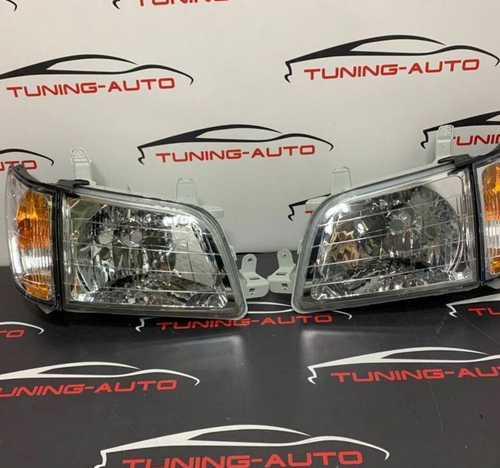 Фары головного света Toyota Town Ace R40/50 96-98