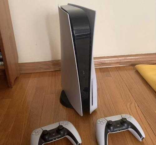 Sony playstation 5 с дисководом, 2 джойстика