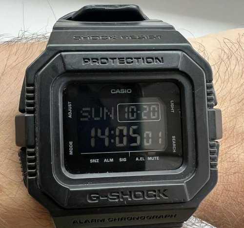 Casio G-shock DW-D5500BB-1ER