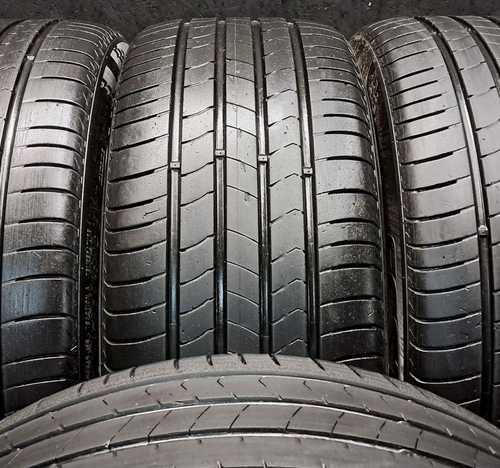 Kumho Ecsta HS51 235/45 R18 94V