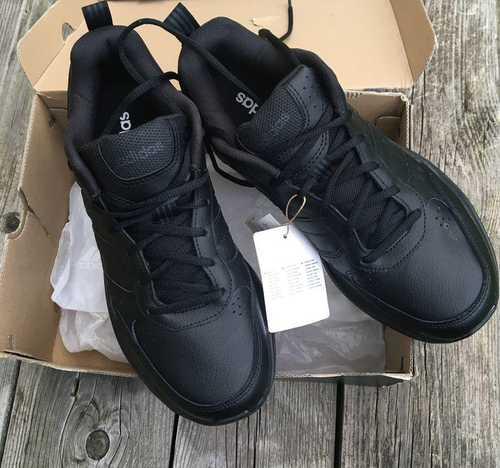 Новые кожаные кроссовки Adidas 41 р