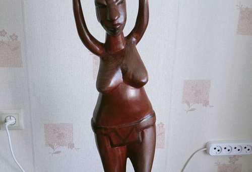 Африканская статуэтка из дерева