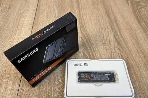 SSD Samsung 960 EVO M.2 250 гб NVMe