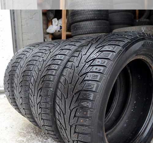 Hankook Winter I'Pike 235/55 R17