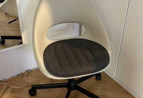 Компьютерное кресло IKEA лобергет loberget