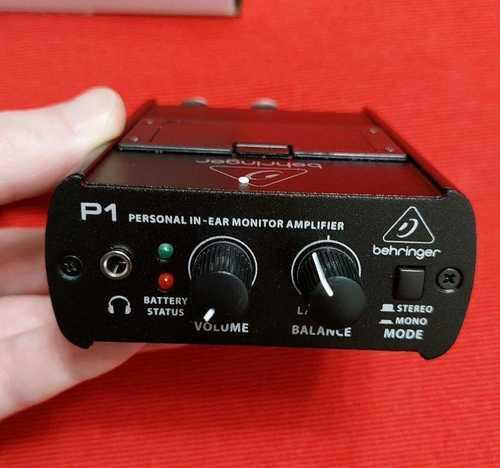 Усилитель наушников Мониторинг IEM Behringer P1