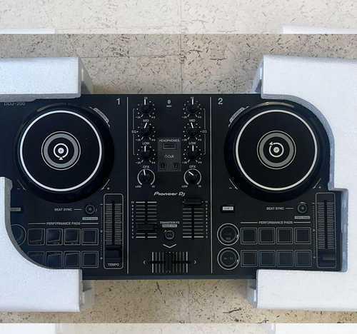 Музыкальный центр pioner Dj200