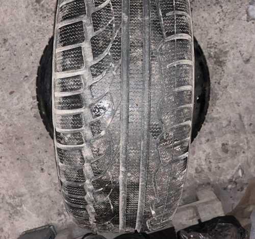 Kumho I'Zen XW KW17 215 R55 93H