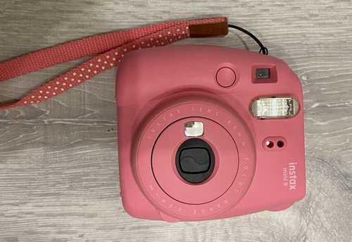 Пленочный фотоаппарат instax mini 9