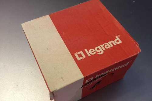 Розетка VGA Legrand