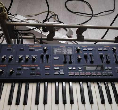 Roland JP 8000