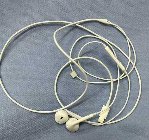 Наушники apple earpods lightning