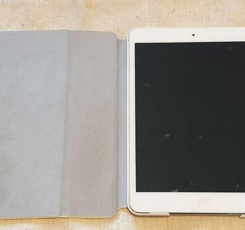 Планшет Apple iPad mini 1 модель A1455 Lte