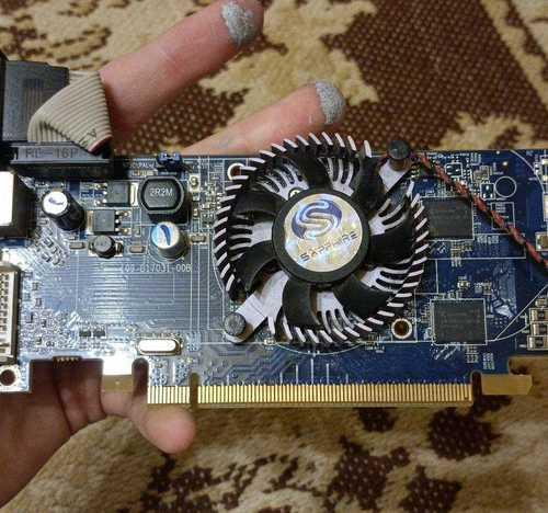 Видеокарта Sapphire Radeon HD 2400 Pro