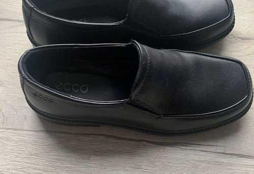 Школьные ботинки Ecco