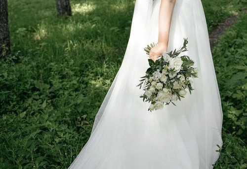 Свадебное платье бу 46