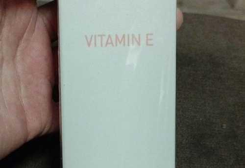 Gigi Eye Cream Vitamin E