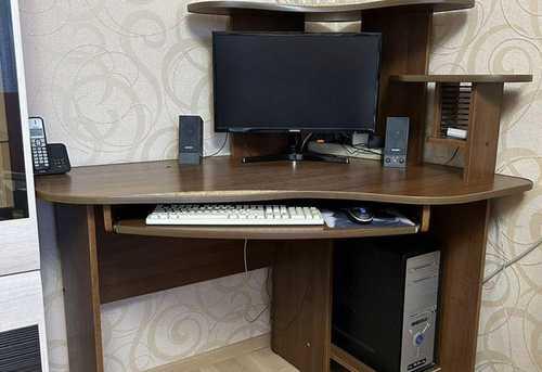 Компьютерный стол бу с полками