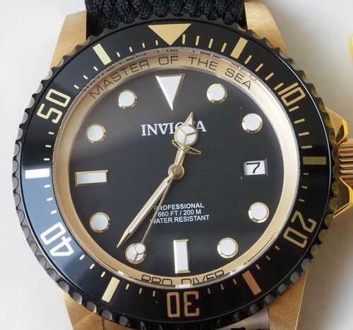 Часы Invicta 38238 новые 44 мм