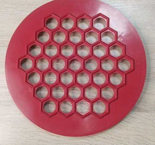 Пельменница 37 ячеек