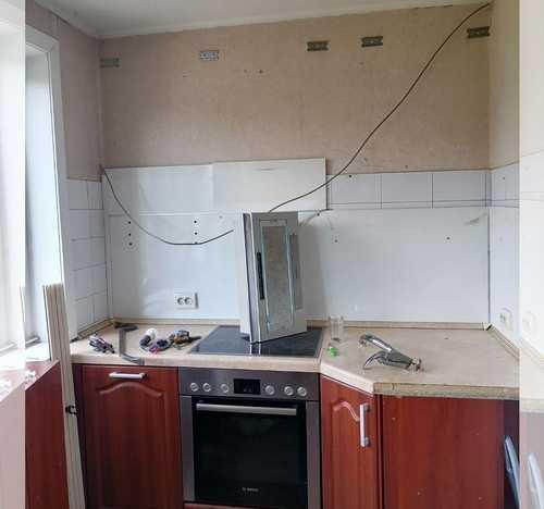 Продам кухню кухонный гарнитур бу
