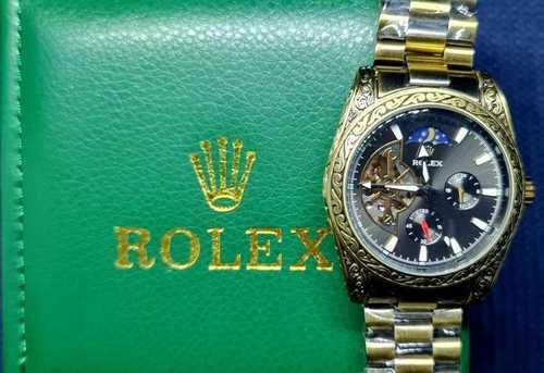 Механические часы с фирменной коробкой Rolex