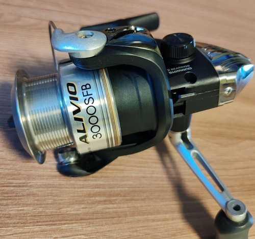 Катушка Shimano Alivio 3000SFB