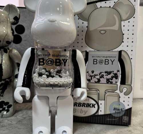 Мишка Bearbrick 28 см