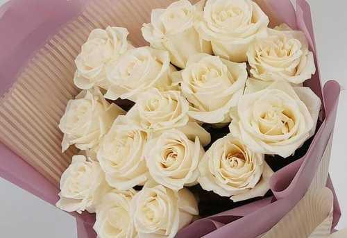 Цветы розы и букеты. 15 белых эквадорских роз 70 с