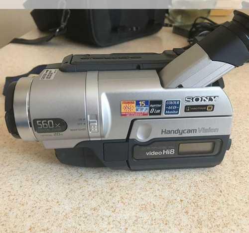 Sony handycam ccd trv208E