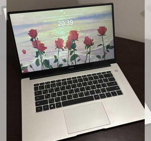 Huawei matebook d16