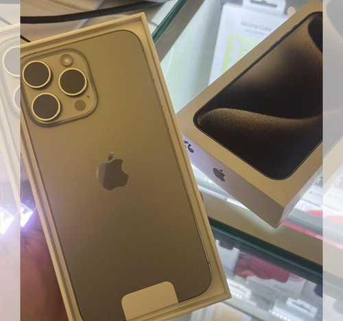 iPhone 15 Pro Max, 256 ГБ