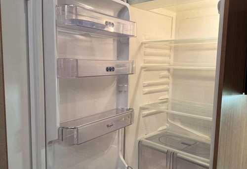 Продам Whirlpool холодильник