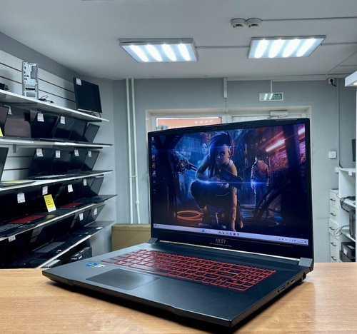 17.3 " MSI Katana/Core i5-12450h/RTX 3050/16 ddr4