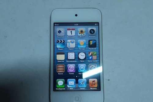 MP3 плеер Apple iPod Touch 16GB ME179 8GB A1367