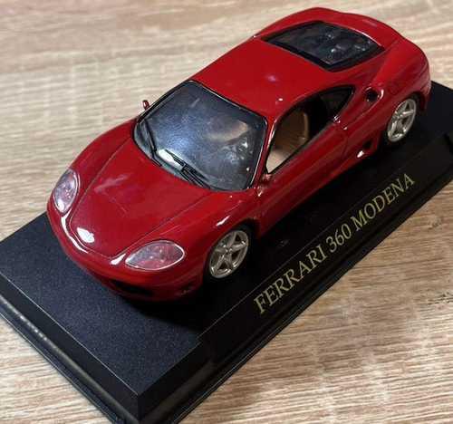 Модель автомобиля ferrari 360 moderna