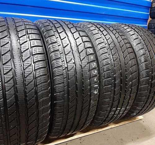 GT Radial Champiro WT 235/55 R17 103H