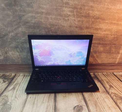 Lenovo Thinkpad X230i i3 / SSD 120gb / 4gb DDR3